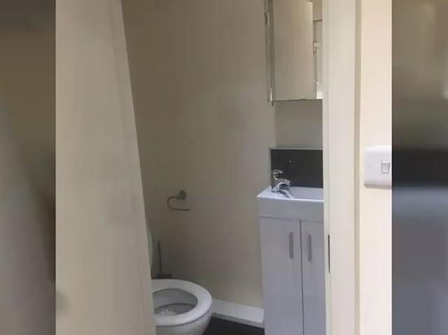 1 bedroom flat in London