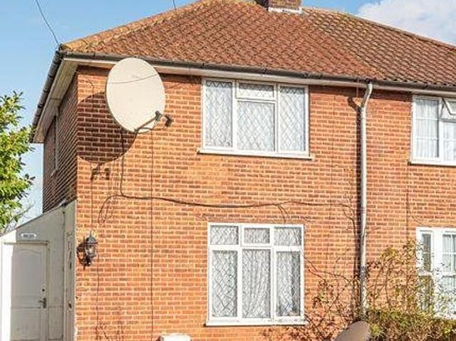 1 bedroom flat in London