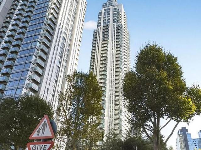 1 bedroom flat in London