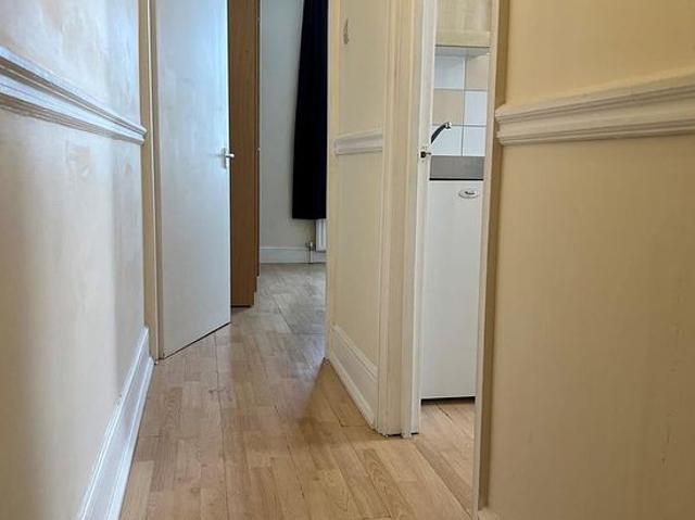 1 bedroom flat in London