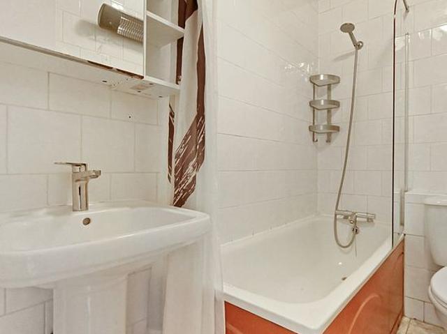 1 bedroom flat in London
