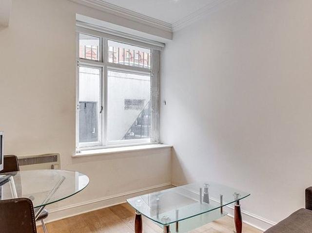 1 bedroom flat in London