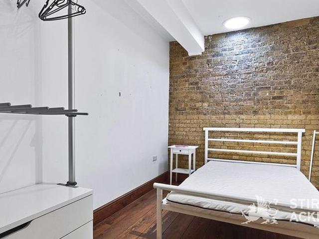 1 bedroom flat in London