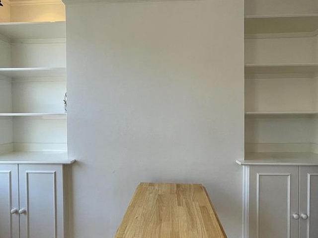 1 bedroom flat in London