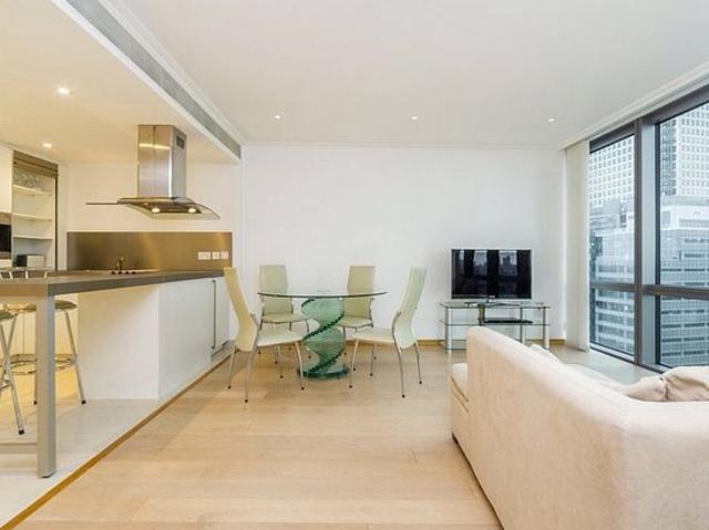 1 bedroom flat in London