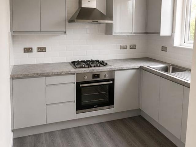 1 bedroom flat in London