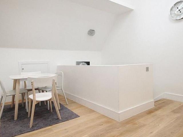 1 bedroom flat in London
