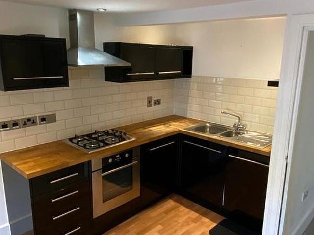 1 bedroom flat in London
