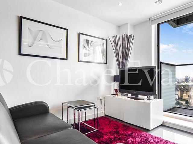 1 bedroom flat in London