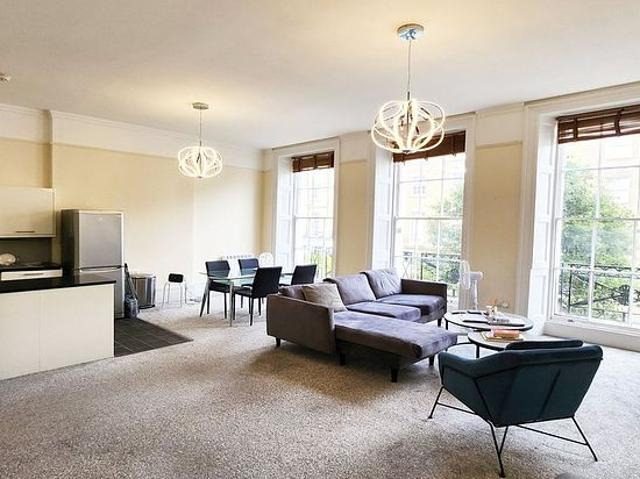1 bedroom flat in London