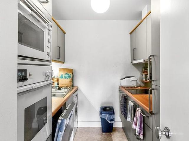 1 bedroom flat in London