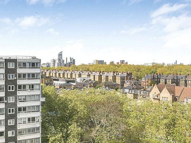 1 bedroom flat in London