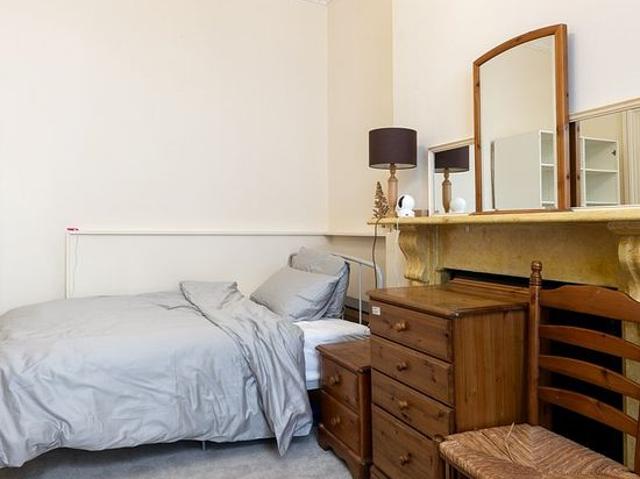 1 bedroom flat in London