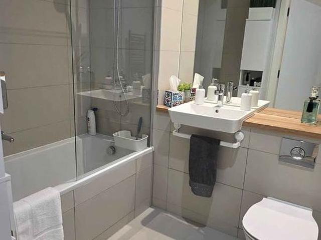 1 bedroom flat in London