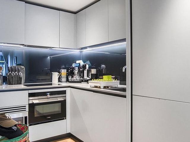 1 bedroom flat in London