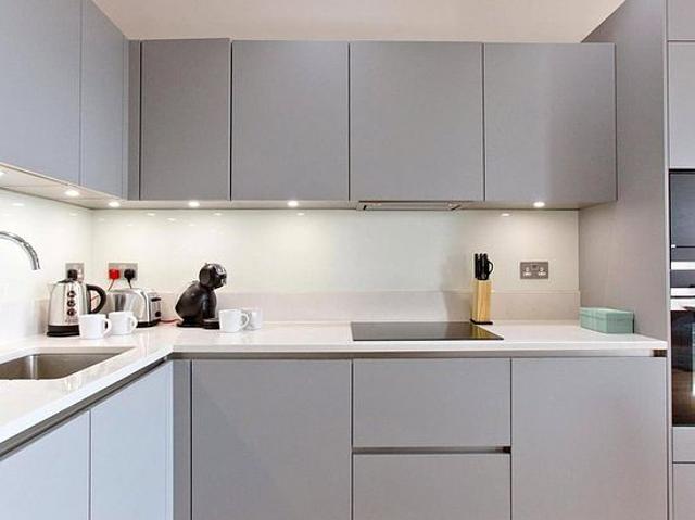 1 bedroom flat in London