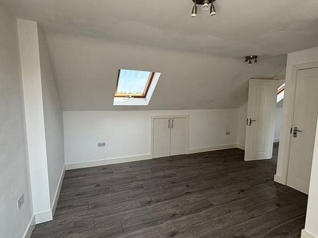 1 bedroom flat in London