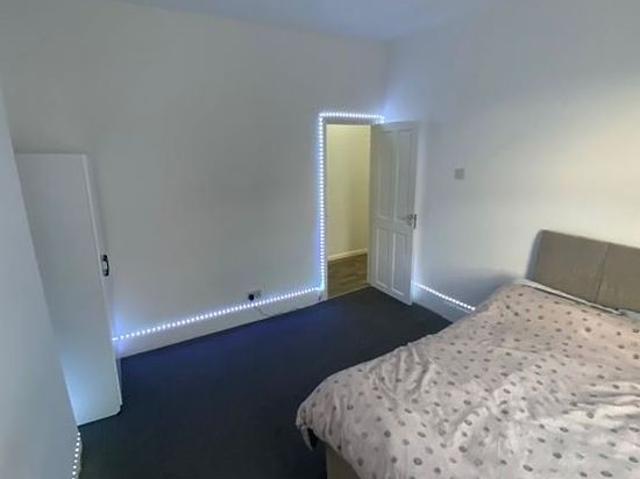 1 bedroom flat in London