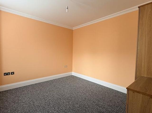 1 bedroom flat in London
