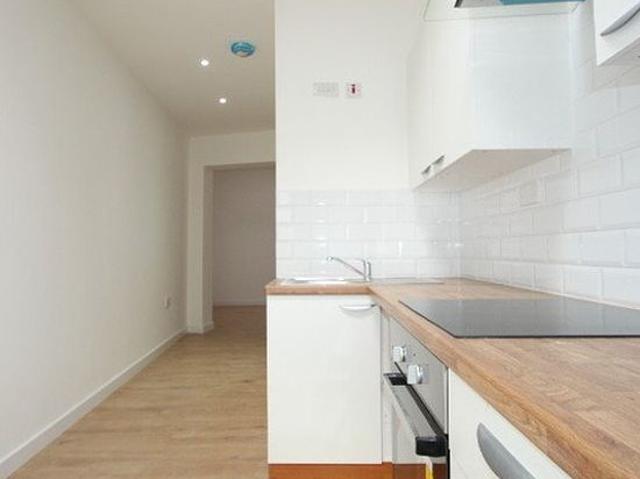 1 bedroom flat in London