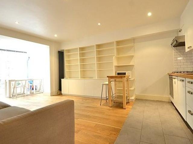 1 bedroom flat in London