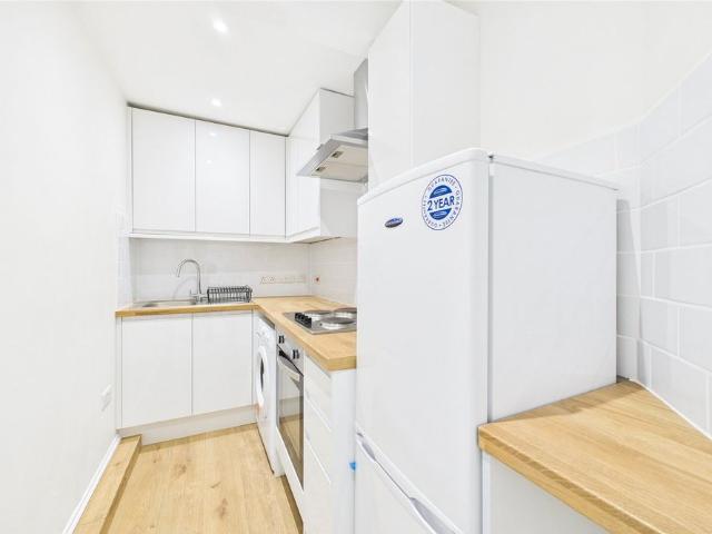 1 bedroom Flat in Nelson Street, Aldershot