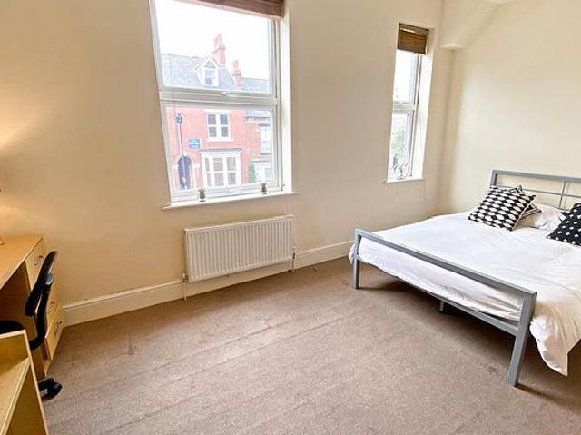 1 bedroom flat in Sheffield