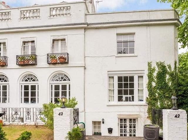 1 bedroom flat in Stanmore