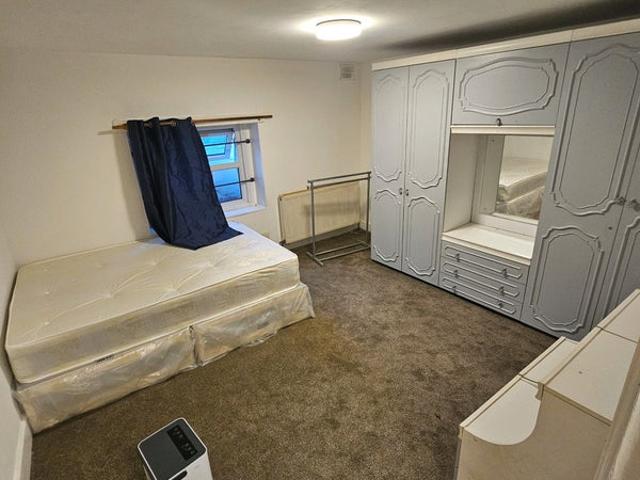 1 Bedroom Flat in Stratford 1500 from Today