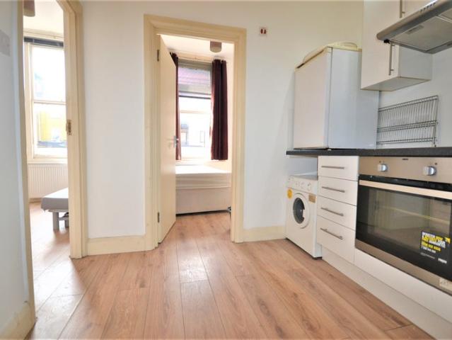 1 Bedroom Flat, Kilburn