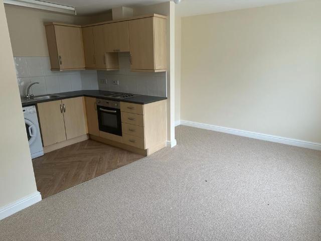 1 bedroom flat on St.Wilfrids Square, Calverton, Nottingham, NG14 6FP