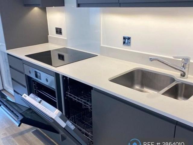 1 bedroom flat share to rent