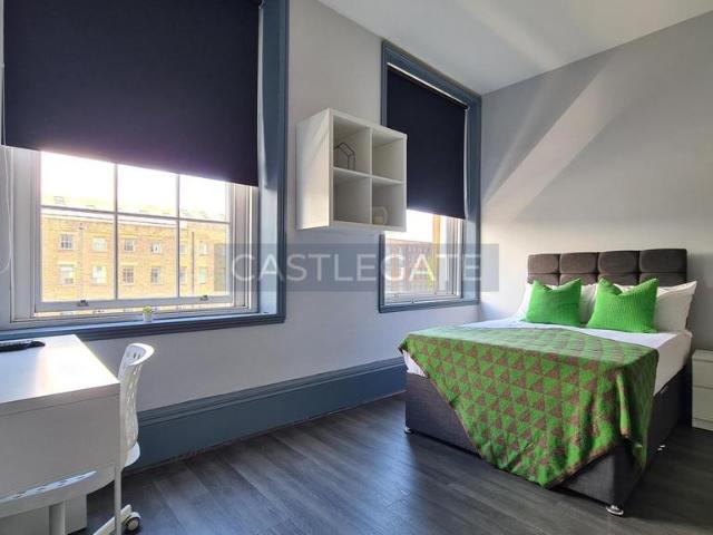 1 bedroom flat share to rent