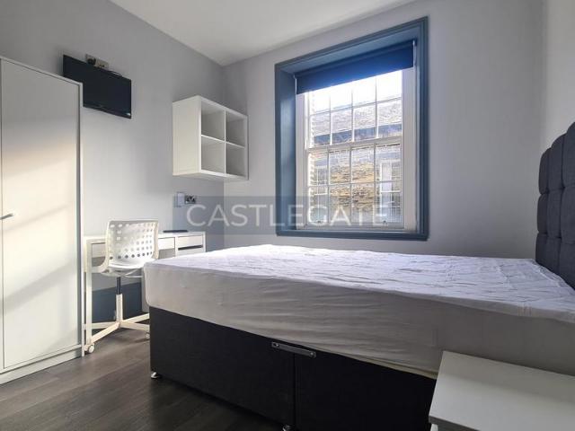 1 bedroom flat share to rent