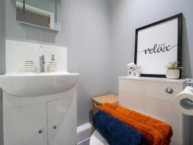 1 bedroom flat share to rent