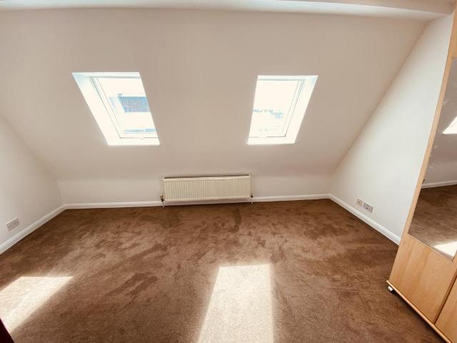 1 bedroom flat share to rent
