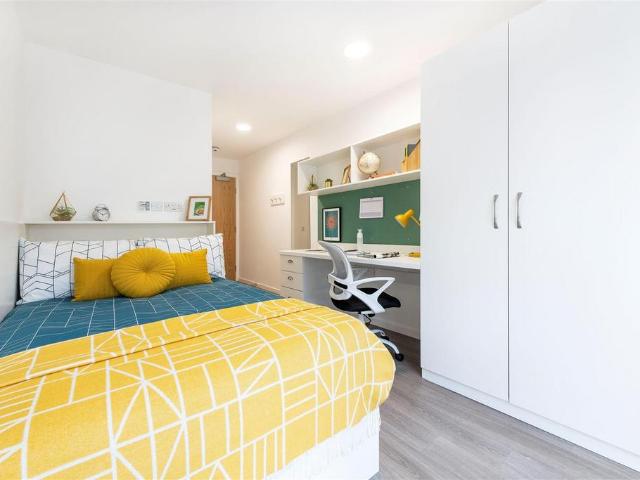 1 bedroom flat share to rent