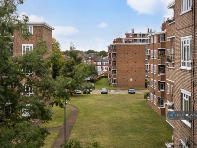 1 bedroom flat share to rent