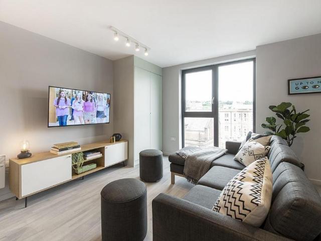 1 bedroom flat share to rent