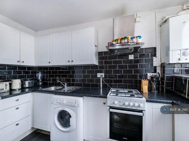 1 bedroom flat share to rent