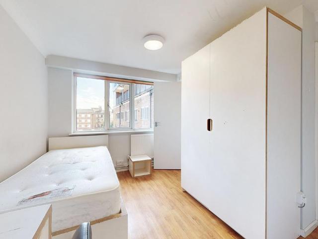 1 bedroom flat share to rent