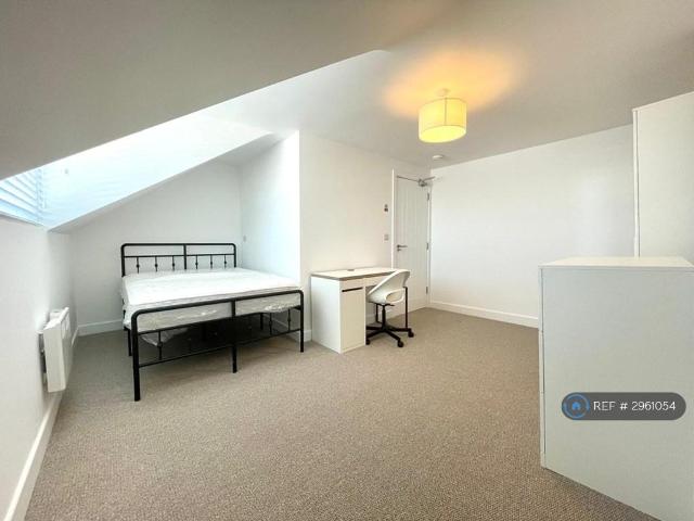 1 bedroom flat share to rent