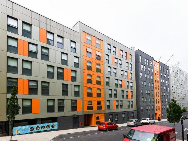 1 bedroom flat share to rent