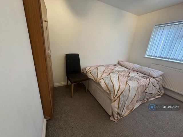 1 bedroom flat share to rent