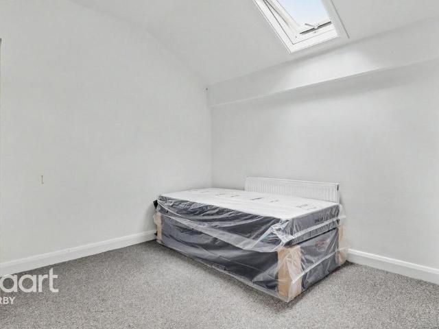 1 bedroom flat share to rent