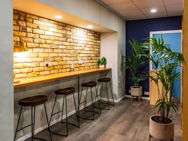 1 bedroom flat share to rent