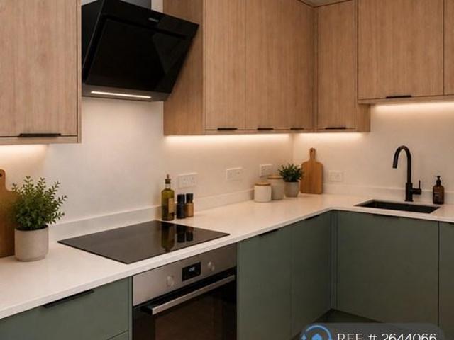 1 bedroom flat share to rent