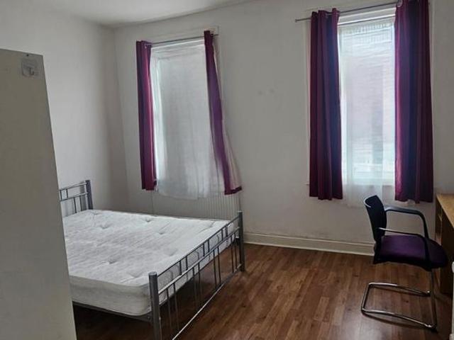 1 bedroom flat share to rent