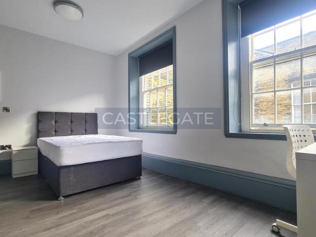 1 bedroom flat share to rent