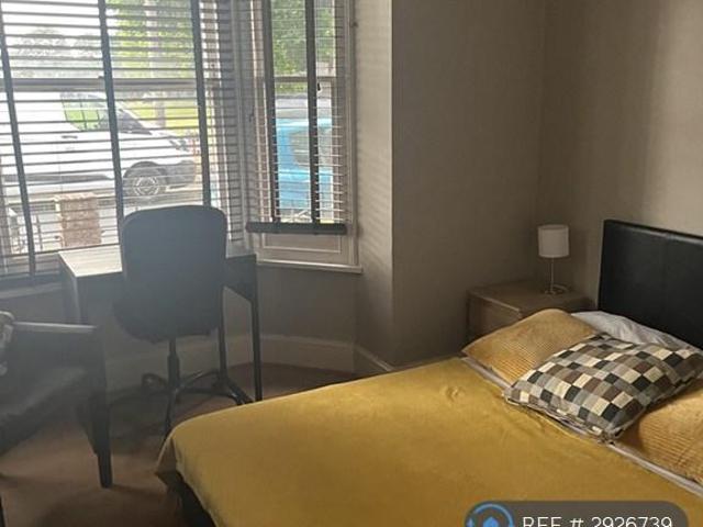 1 bedroom flat share to rent